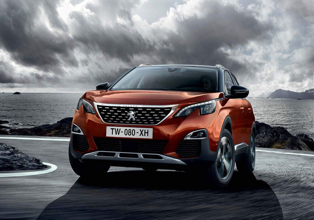 PEUGEOT 3008 La R v lation Automobile 2017